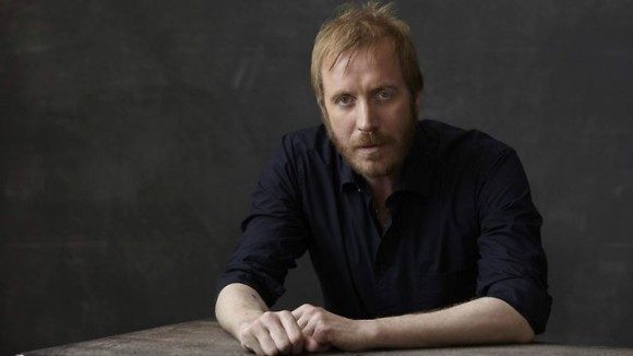Rhys Ifans Joins the Holmes Family on "Elementary" - mxdwn Television