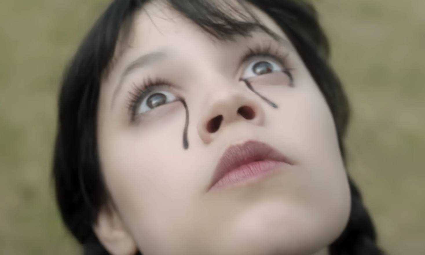 Review: 'Wednesday' Season 2, Episode 1 "Here We Woe Again" - mxdwn ...